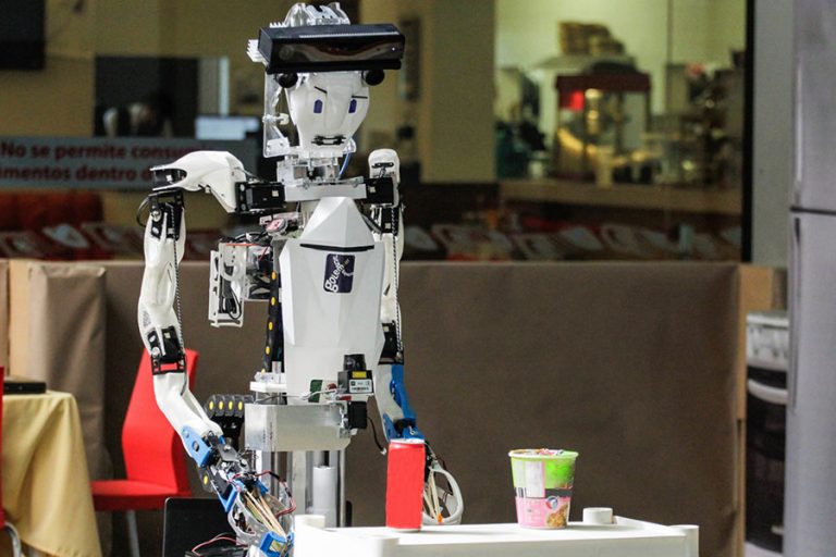 Avanza el diseño de robots de servicio - Gaceta UNAM